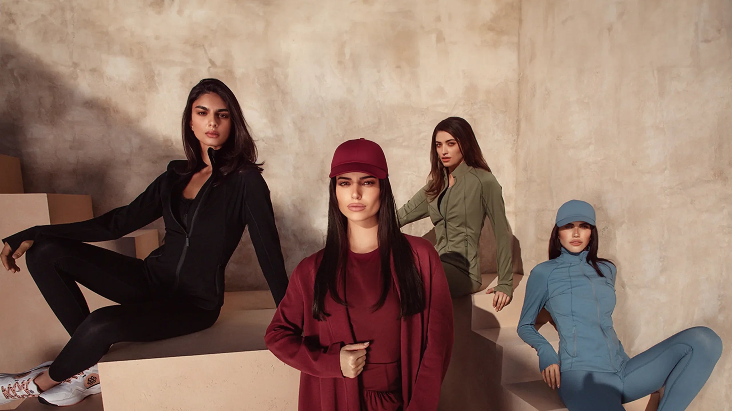 Shop Women's Activewear Clothing in Saudi Arabia | Kayanee